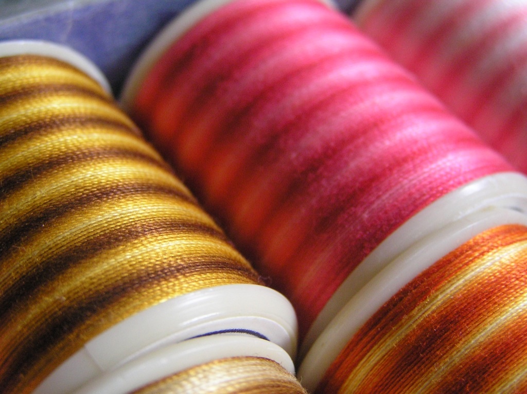embroidery thread close lovely coloursclosepinks – Angela Rowe